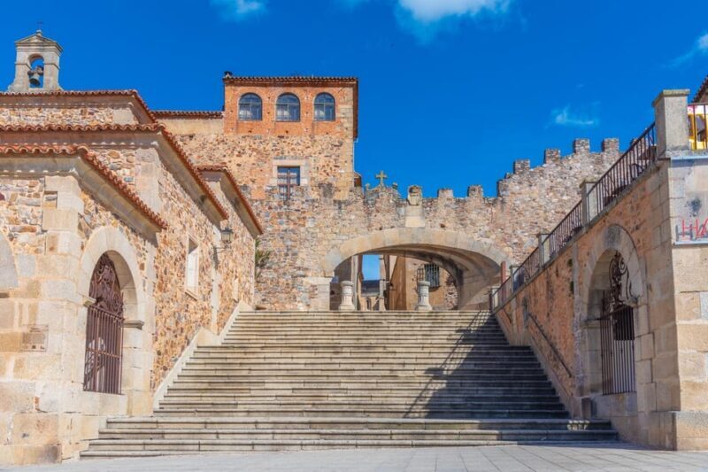 Cáceres: Guided Tour + Entrance to Monuments + Tasting - Why You’ll Love This Cáceres Tour