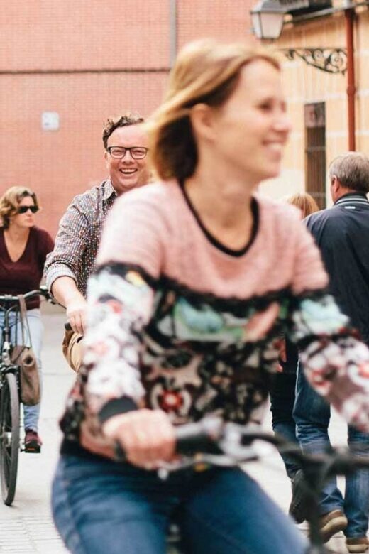 Cadiz: City Sightseeing Guided Tour by Bike - The Sum Up