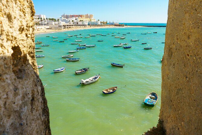 Cadiz: City Walk with Audio Guide in 7 Languages on your Phone - Key Points