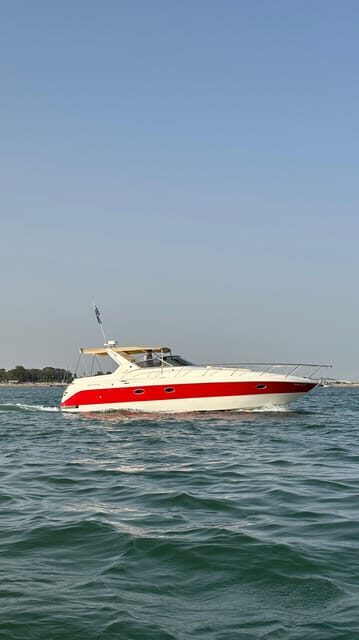 Cadiz: Exclusive Yacht excursion to La Caleta or Pepa Bridge - What’s Included and What’s Not