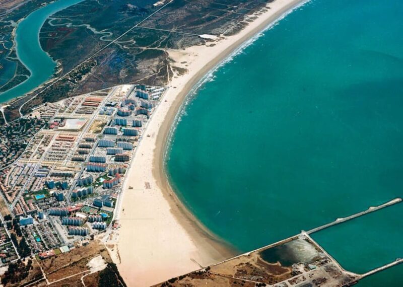 Cadiz: Exclusive Yacht excursion to La Caleta or Pepa Bridge - Real Traveler Experiences