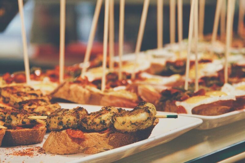 Cadiz: Private Food and Culture Walking Tour with Tastings - Key Points