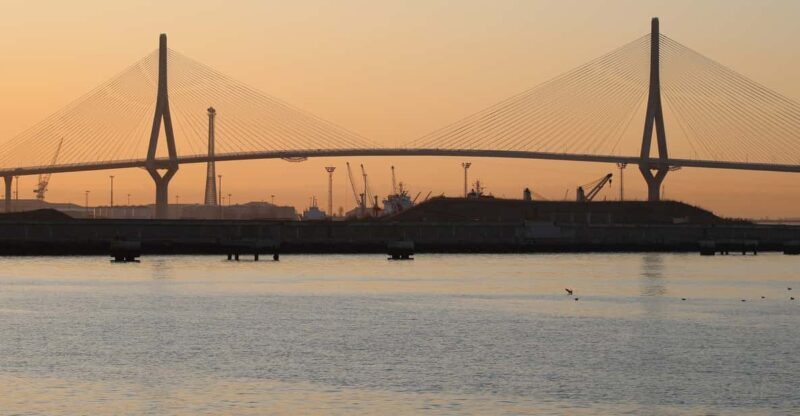 Cadiz: Sunset Experience on Private Yacht (6 pax) - Key Points