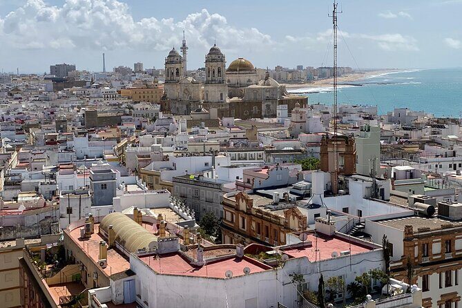 Cádiz Tapa (food) and walking Tour - Half-Day Private tour - Starting Point: Plaza de San Juan de Dios