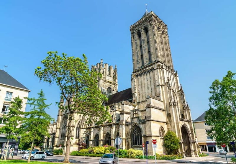 Caen: Express Walk with a Local in 60 minutes - The Details of the Caen Experience