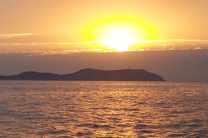 Cafe del Mar Private Boat Trip - Key Points