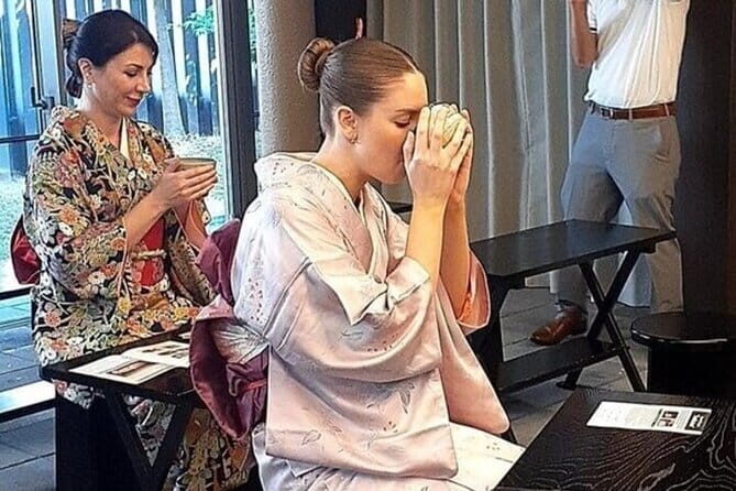 Cafe Lunch and Cultural Experiences of Japan - A Tasty Welcome at Café Lapin