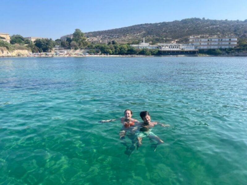Cagliari: Boat Tour snorkeling della Sella con con aperitivo - Key Points