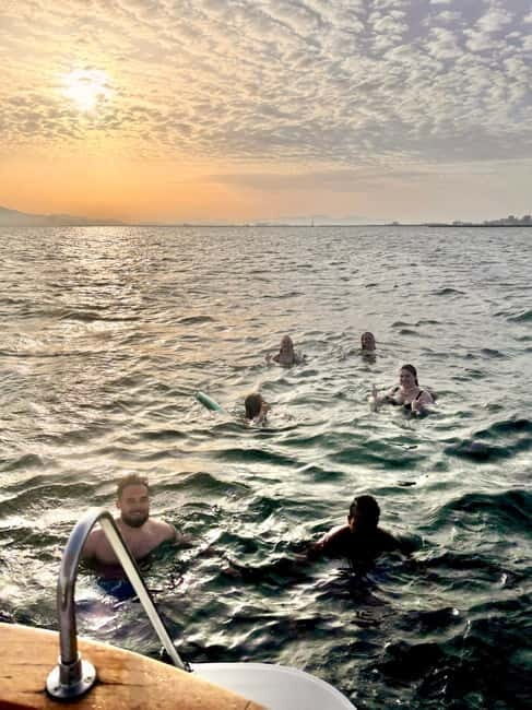 Cagliari: Là Dolce Vita Sunset Tour with Prosecco and Snacks - An Overview of the Experience