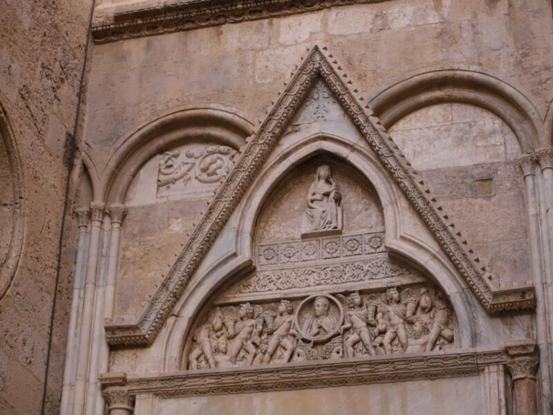 Cagliari: walking tour through the alleys of Castello - Authentic Stories and Local Legends