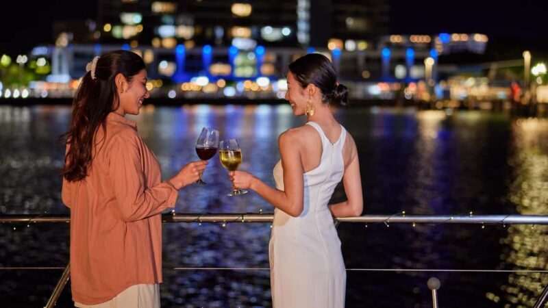 Cairns: Dinner Cruise Experience - Key Points