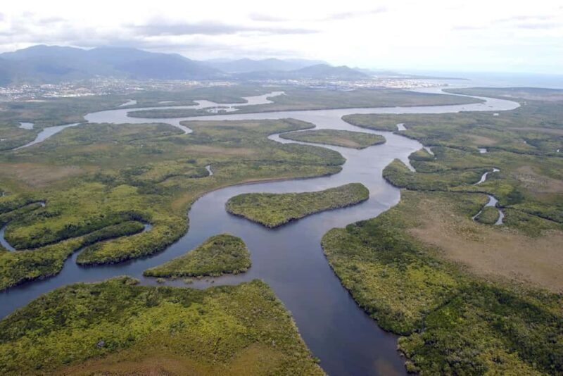 Cairns: Pontoon Boat Hire with Optional BBQ and Fishing Hire - FAQ