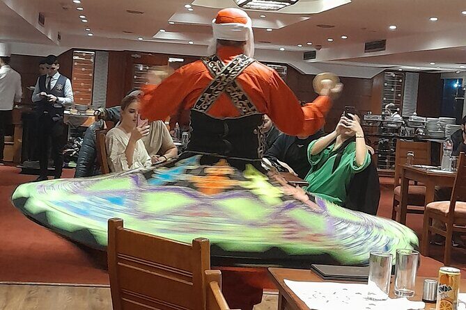 Cairo dinner cruise with folklore shows - Key Points