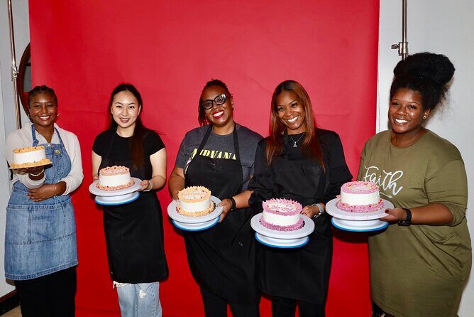 Cake Decorating in Houston - The Heart of the Experience: What to Expect