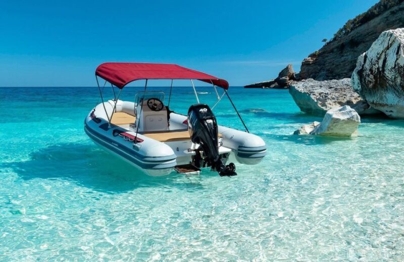 Cala Gonone: 6-Metre Dinghy Rental (without boat licence) - The Itinerary and Crests of Adventure