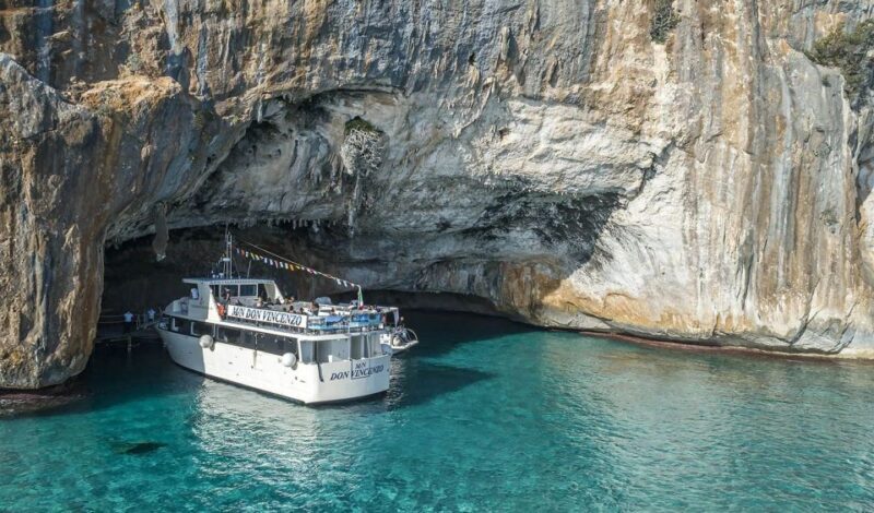 Cala Gonone: Grotta del Bue Marino and Cala Luna Boat Tour - Key Points