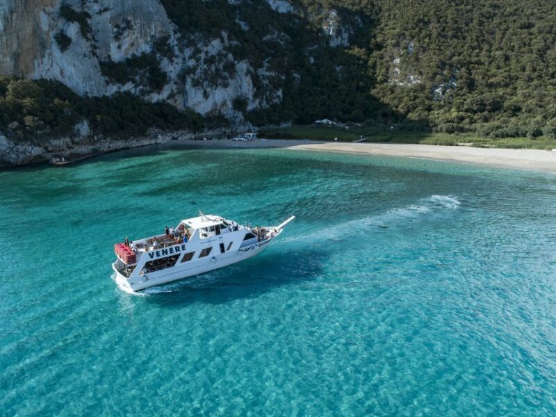 Cala Gonone: Guided Boat Tour to Cala Luna Beach - The Itinerary: What to Expect from Start to Finish