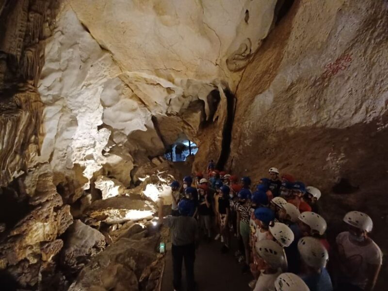 Calasparra: Cueva del Puerto Entry Ticket with Guided Tour - A Journey Into Murcia’s Underground Wonder: Calasparra’s Cueva del Puerto