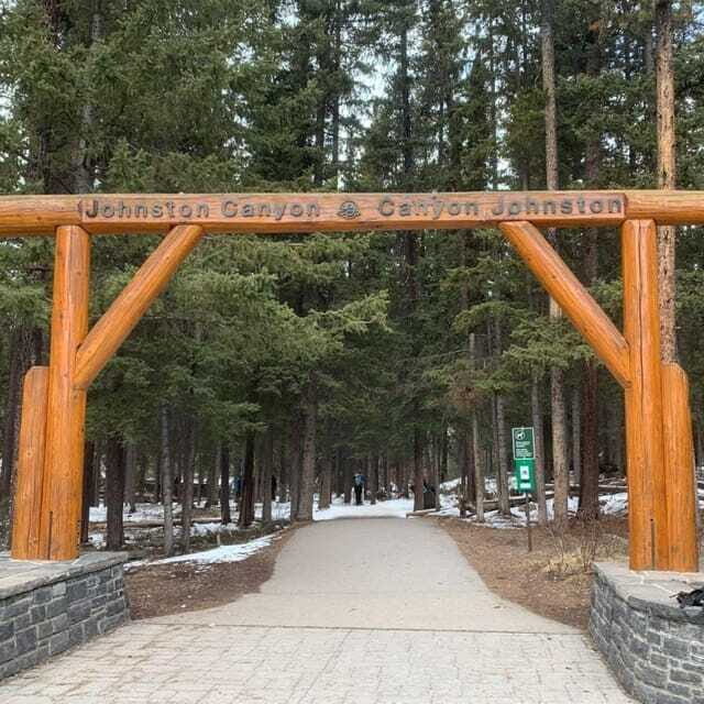 Calgary: 3-Day Lake Louise, Moraine, Emerald, Yoho, Icefield - FAQ