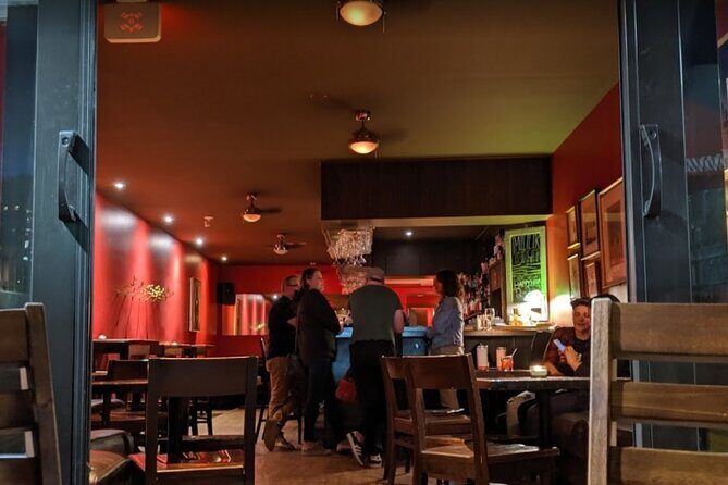 Calgary Bar Crawl: Cruisin' Calgary - What Is the Calgary Bar Crawl: Cruisin Calgary?