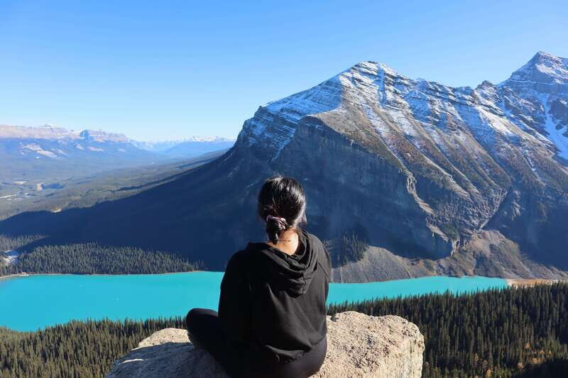 Calgary/Canmore: Banff National Park & Lake Louise Day Trip - Introduction: A Tour That Balances Scenic Beauty and Comfort