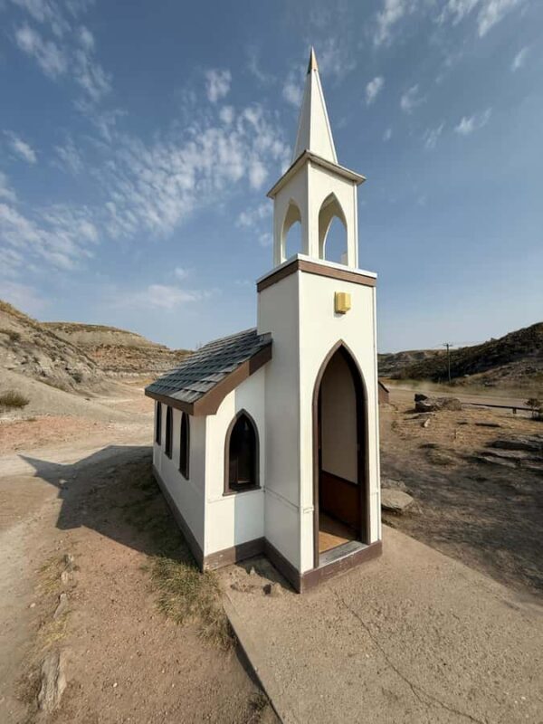 Calgary: Drumheller and Badlands Tour with Museum Entry - Key Points