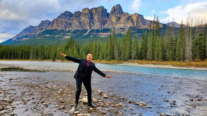 Calgary: Glaciers, Mountains, Lakes, Canmore and Banff Tour - Calgary: Glaciers, Mountains, Lakes, Canmore and Banff Tour — A Complete Review