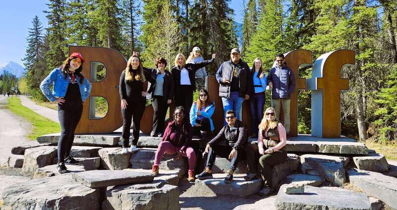 Calgary: Glaciers, Mountains, Lakes, Canmore and Banff Tour - FAQ