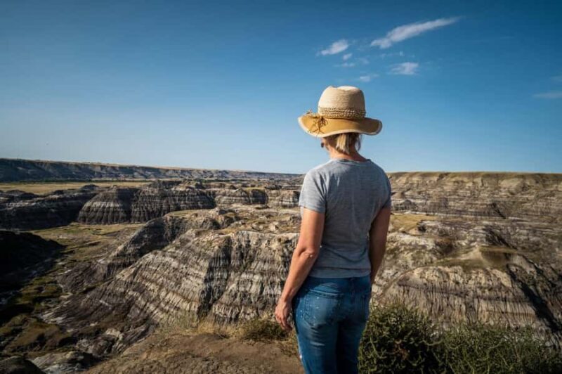 Calgary: Guided Drumheller Small Group Tour Museum, Hoodoos - Key Points