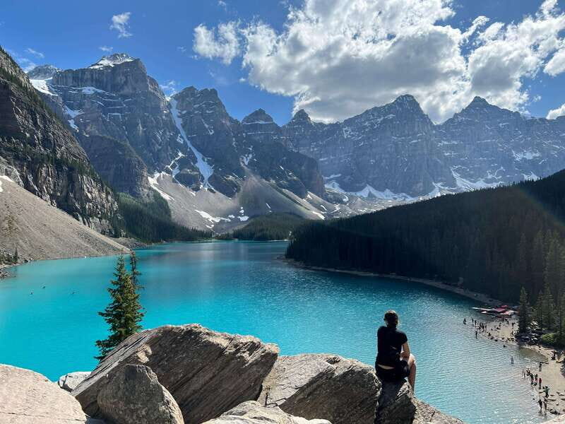 Calgary: Lake Louise, Moraine Lake, & Emerald Lake Tour - A Deep Dive into the Experience
