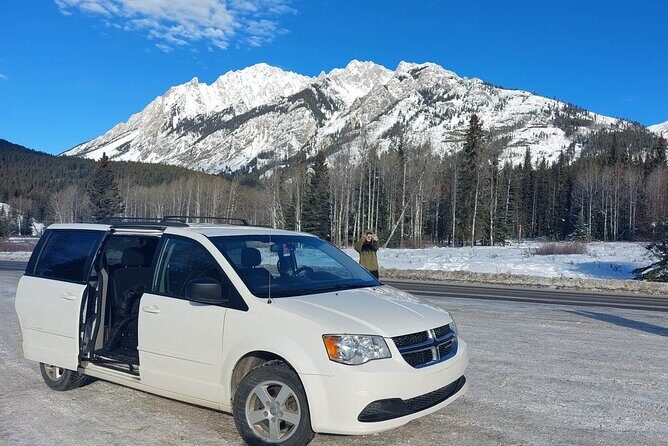 Calgary to Banff/Canmore PRIVATE Shuttle - A Luxurious, Practical Way to Travel from Calgary to Banff or Canmore