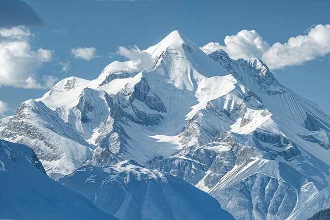 Calgary to Lake Louise Transfer - Who is This Transfer Best For?