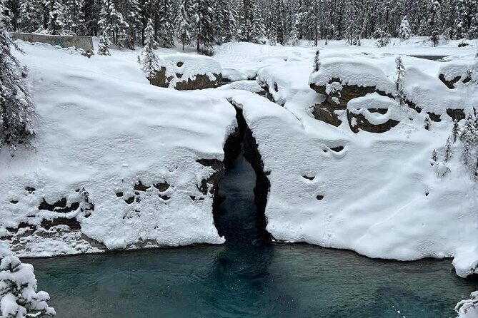 Calgary to Louise, Moraine, Emerald Lake and Johnston Canyon Tour - FAQ