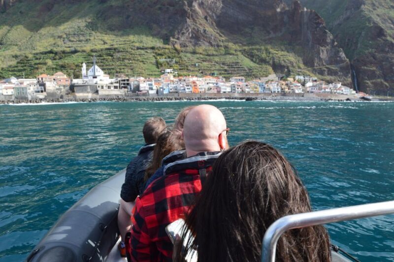 Calheta: Whale & dolphin watching small groups designer tour - Key Points