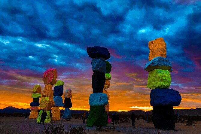 California Desert, Seven Magic Mountains and Las Vegas Sign - Who Will Enjoy This Tour?