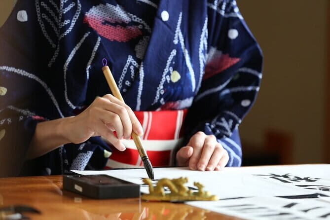 Calligraph Name in Japanese and Dress in Kimono - Why This Experience is Worth It