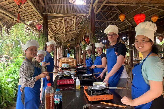 Cam Thanh Coconut Basket Boat And Cooking Class Hoi An Day Tour - Visiting the Local Market: A Bustling Hub of Flavors