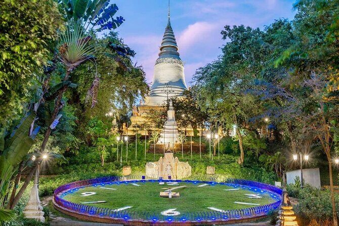 Cambodia Taxi driver - Why Consider a Private Taxi Tour in Phnom Penh?