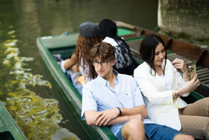 Cambridge: Alumni-led Tour & Punt w/ King's College Option - Exploring Cambridge: An Insider’s Guide to the Tour