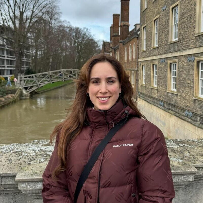 Cambridge: Alumni-led Walking Tour w/opt King's Chapel - Key Points