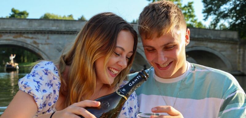 Cambridge: Private Chauffeured Punting Tour - Key Points