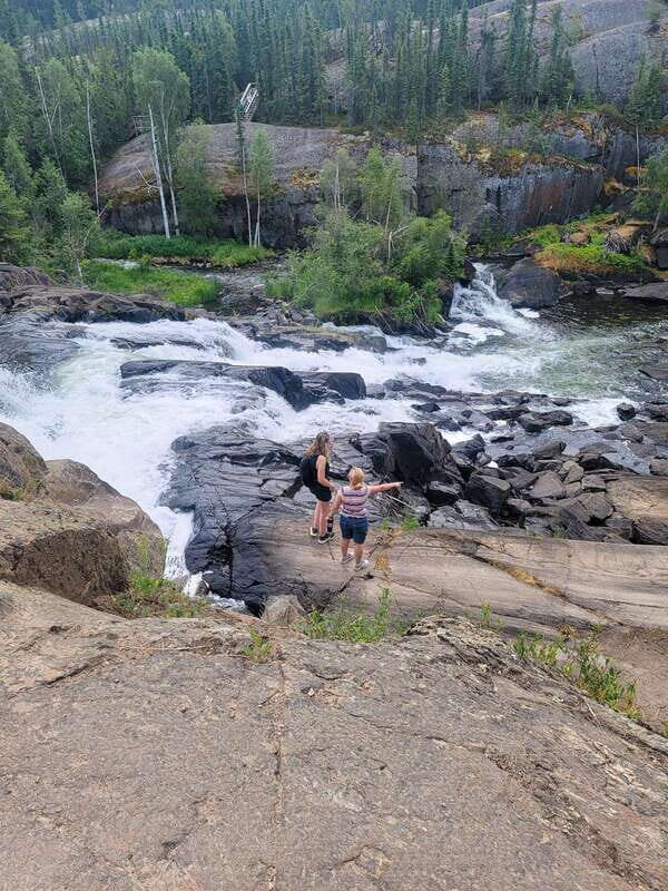 Cameron Falls Waterfall Tour - A Detailed Look at the Cameron Falls Waterfall Tour