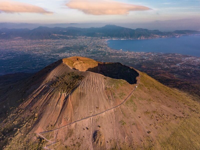 Campania Express Train Pompeii Tour with Vesuvius or Winery - An In-Depth Look at the Tour