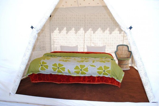 Camping in Bir Biling with executive tent stay - Key Points