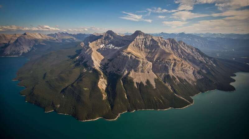 Canadian Rockies: Helicopter Flight with Exploration Hike - The Value of the Experience