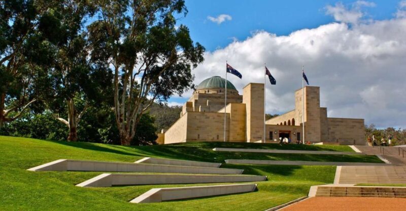 Canberra: City Highlights Day Tour with Entrance Fees - An In-Depth Look at the Canberra Highlights Tour