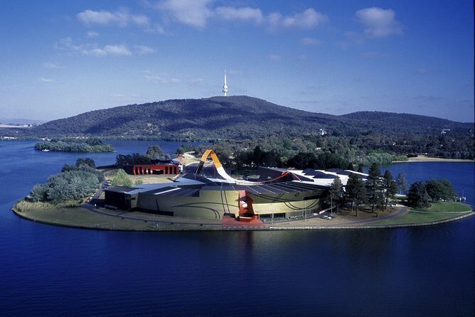 Canberra Day Trip from Sydney - An In-Depth Look at the Canberra Day Trip