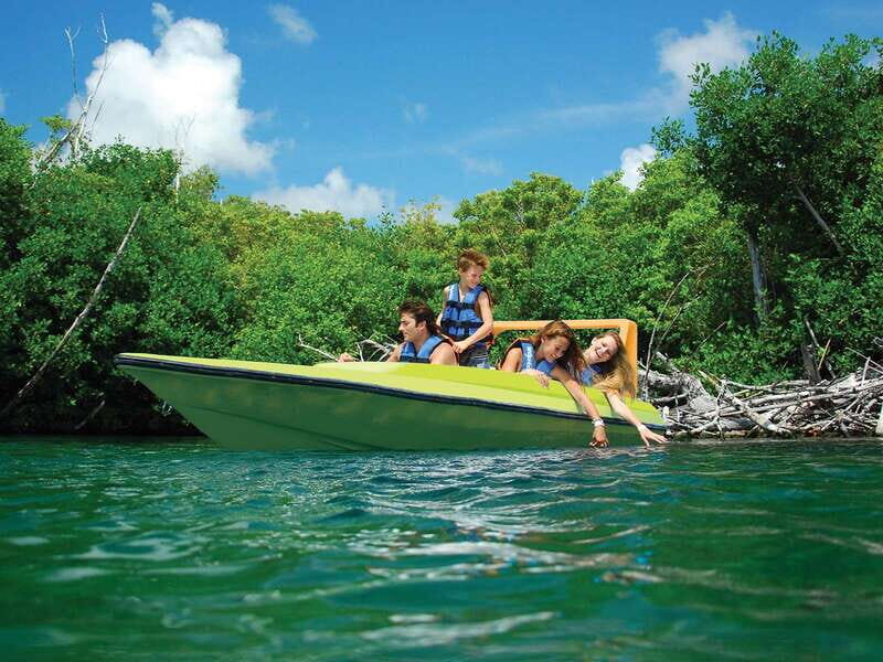 Cancun: 2Hour Speedboat Experience - A Deep Dive into the Speedboat and Snorkeling Adventure