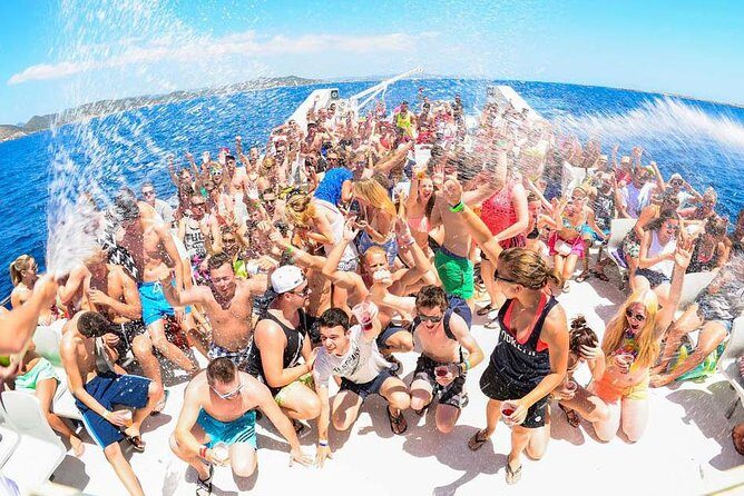 Cancun Adults Only Party Cruise to Isla Mujeres with Open Bar - An Overview of the Experience