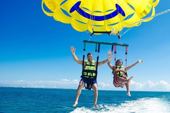 Cancun Combo Adventure: 4 Reef Snorkeling Stops & Parasailing - Who should consider this tour?